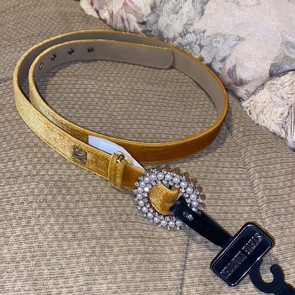 Steve Madden | Accessories | Nwt Steve Madden Mustard Colored Velvet ...